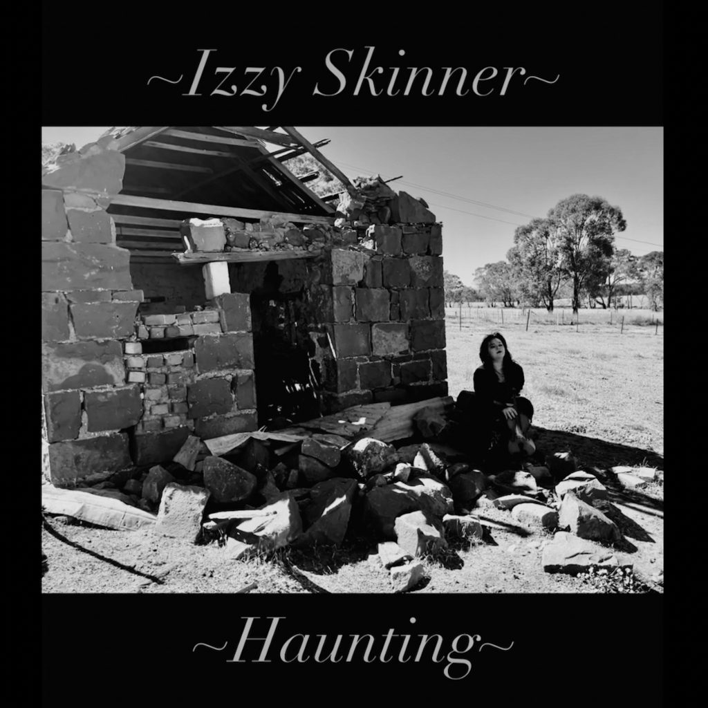 Eclectic Australian Violinist and Musician Izzy Skinner Blends the Best ...
